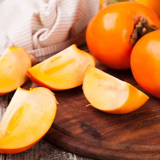 Dióspiro: Quais os benefícios para a sua saúde e como escolher.